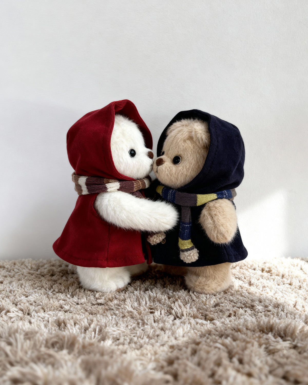 Cozy Winter Cape Gift Box - 6 Inches – Teddy Huggy